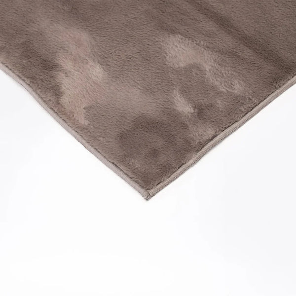 Decofurn | Ariel Faux Fur Rug | R399 Save 45% – Decofurn Furniture